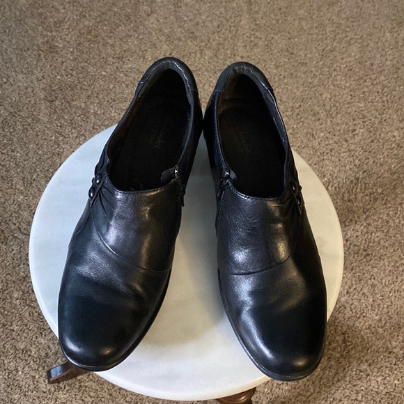 Clarks | Shoes | Clarks Bendable Black Shoes | Poshmark